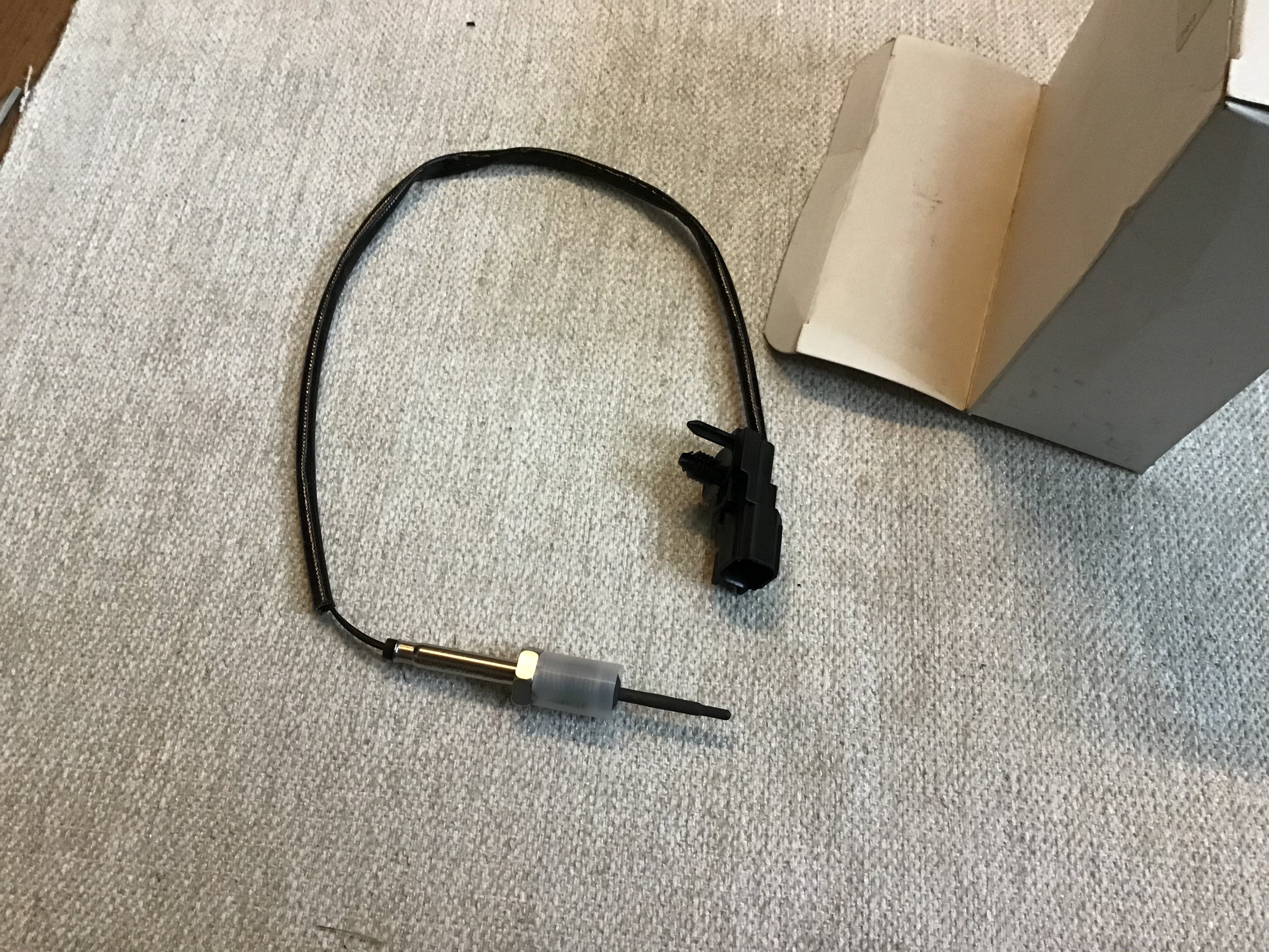 Jaguar new XF 3.0TD Exhaust Gas Temperature Sensor T2H1756 | XJRover