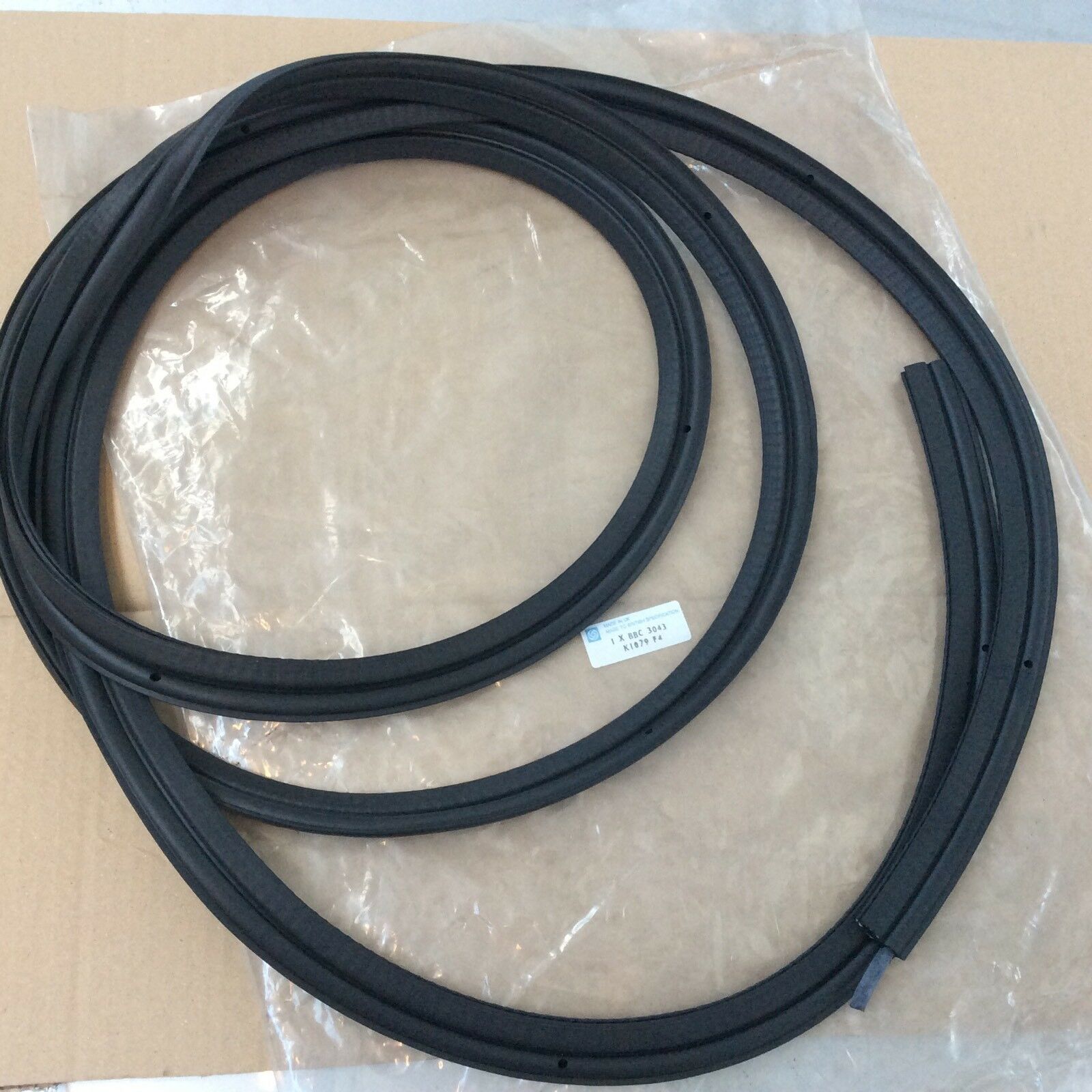 Jaguar XJS Coupe early models & HE boot lid aperture seal BBC3043 | XJRover