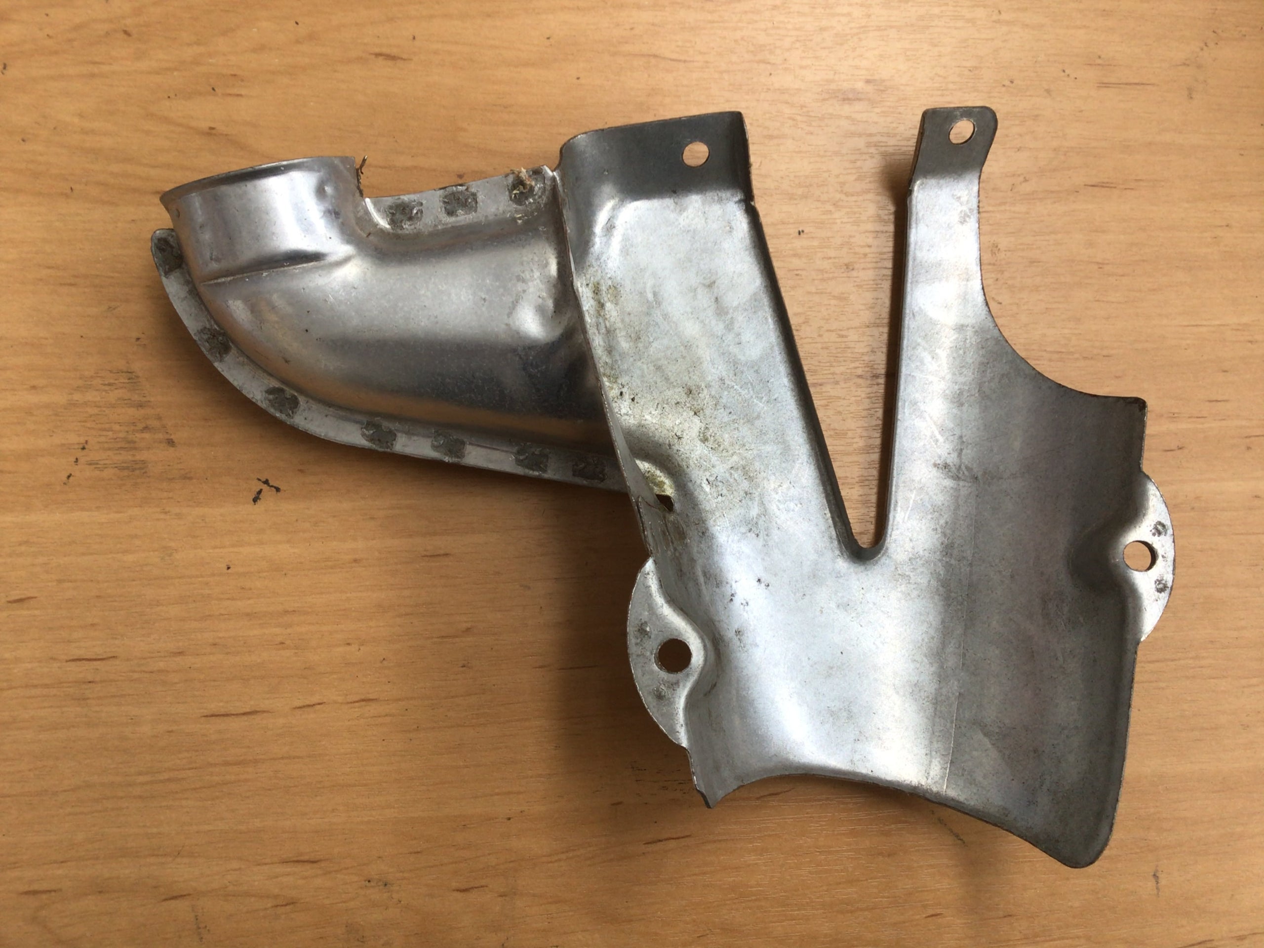 Rover Metro 1.4 SPi Exhaust Manifold Hot Air Box LKK10003 | XJRover