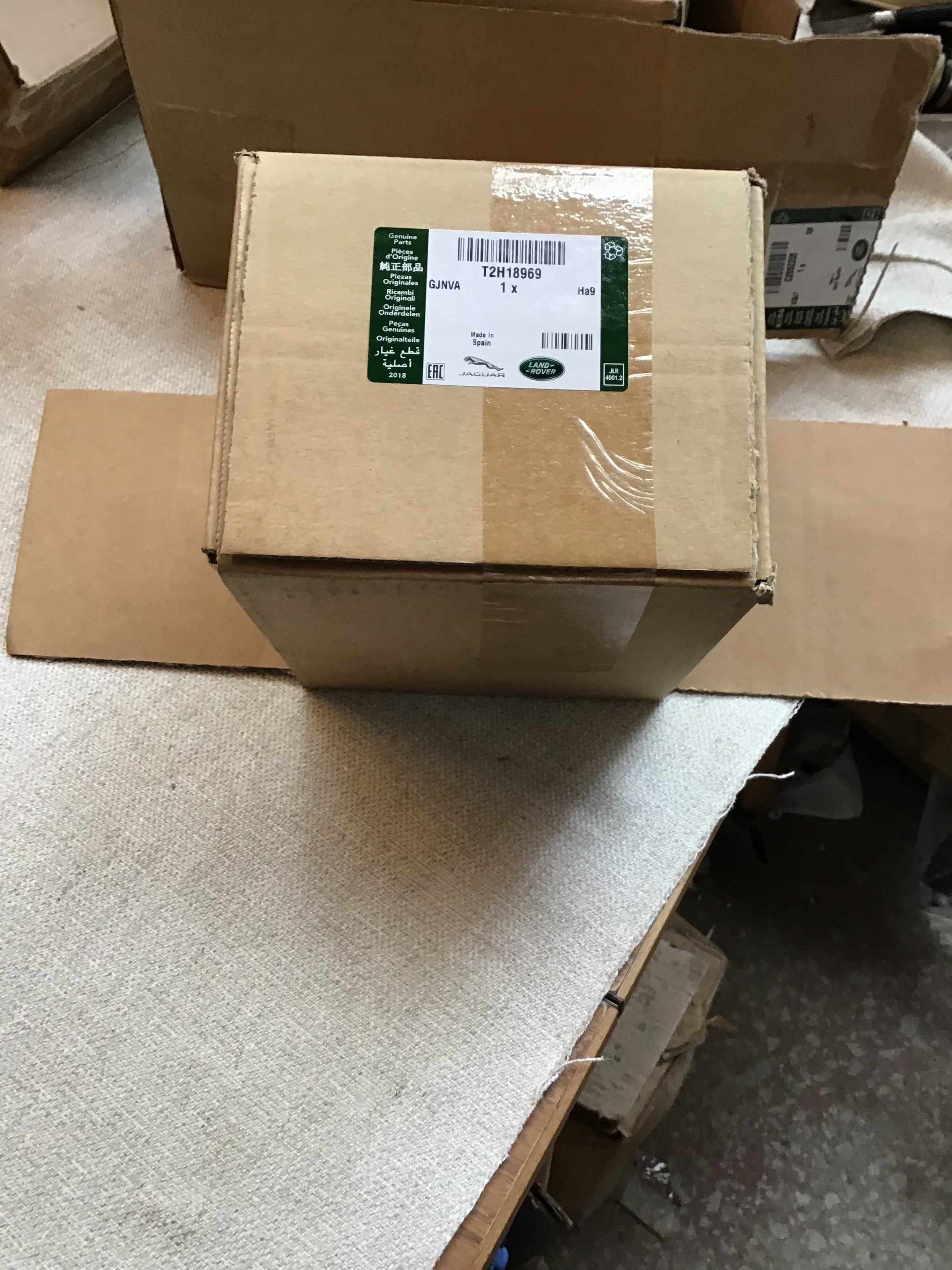 Jaguar all-new XF from 2016 rear wheel hub T2H18969 | XJRover